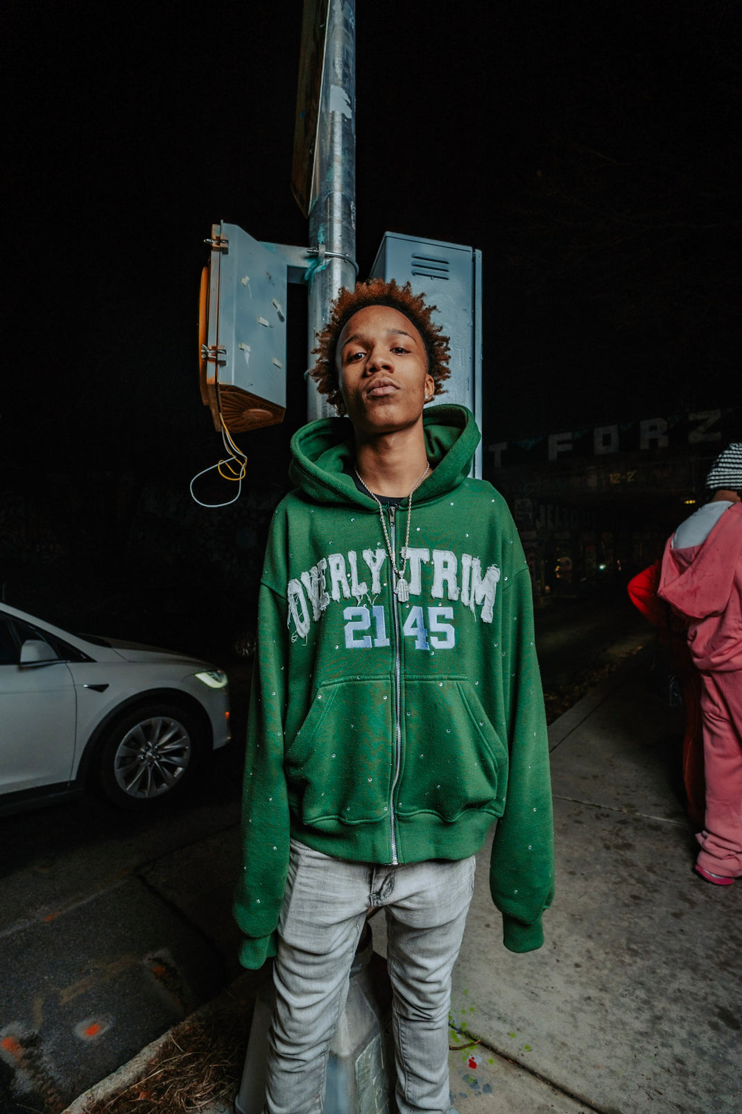 ØV€ŘŁ¥ ŦŘƗΜ – Overly Trim